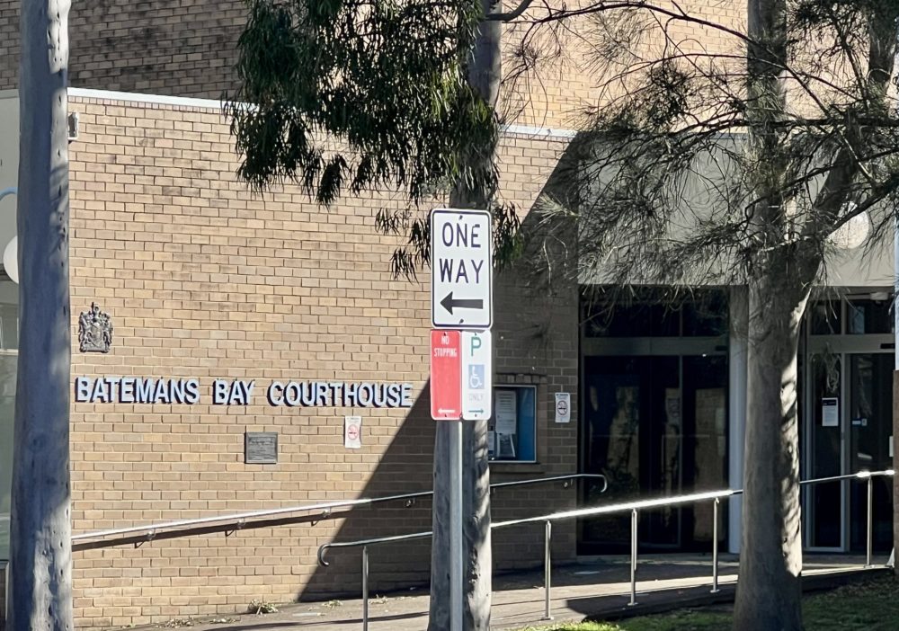 Wild fight erupts outside Far South Coast court - Power FM Bega Bay